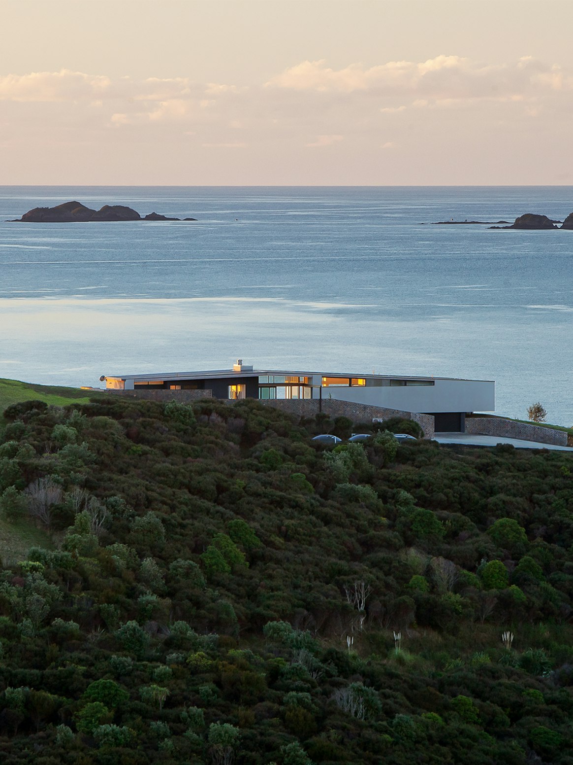Projects / Daniel Marshall Architects