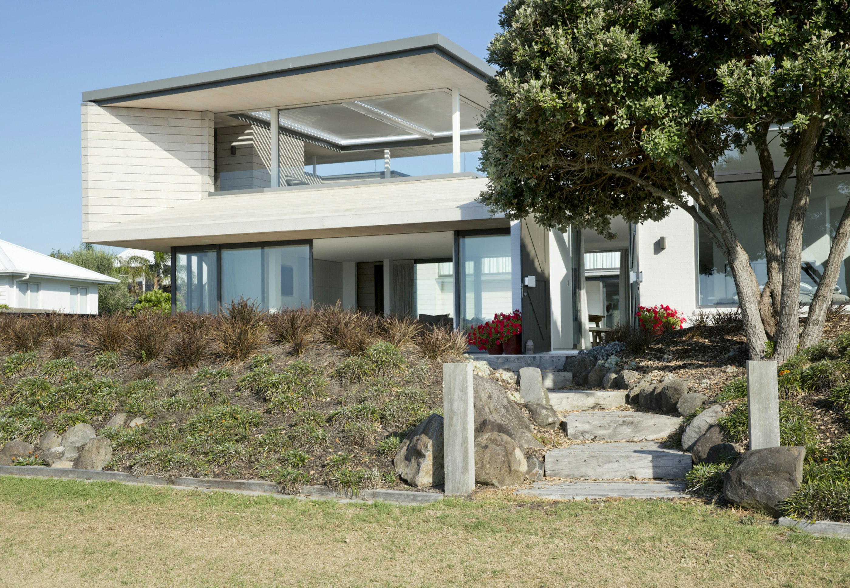 Omaha / Daniel Marshall Architects