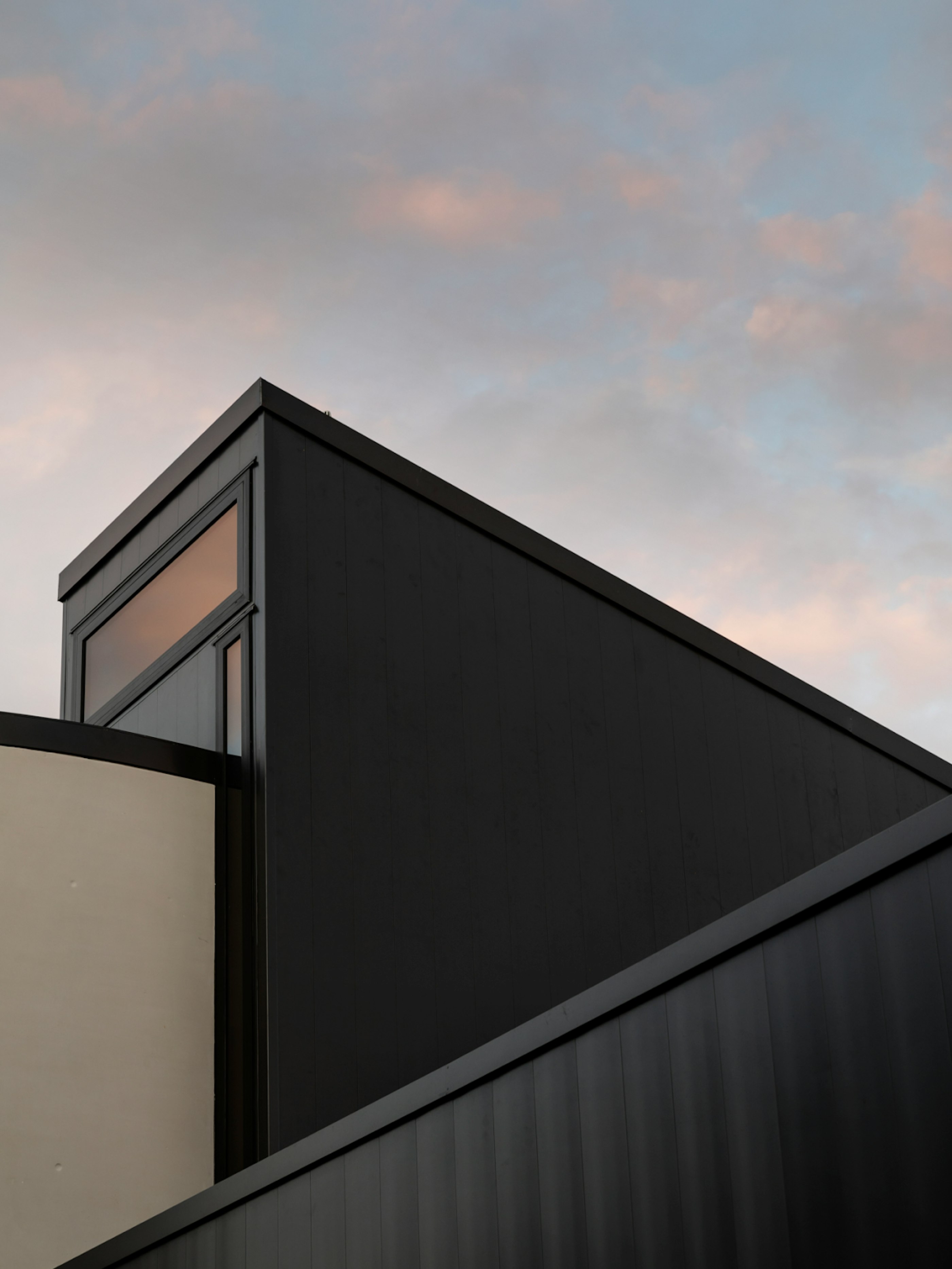 Lin House / Daniel Marshall Architects